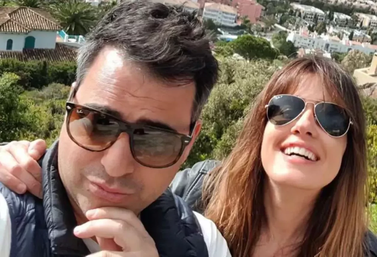 Sandra Barneda: las fotos más románticas con su novia este verano